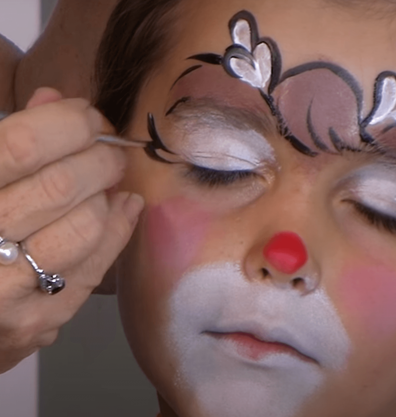 Face paint Rudolph's face - instructions | video