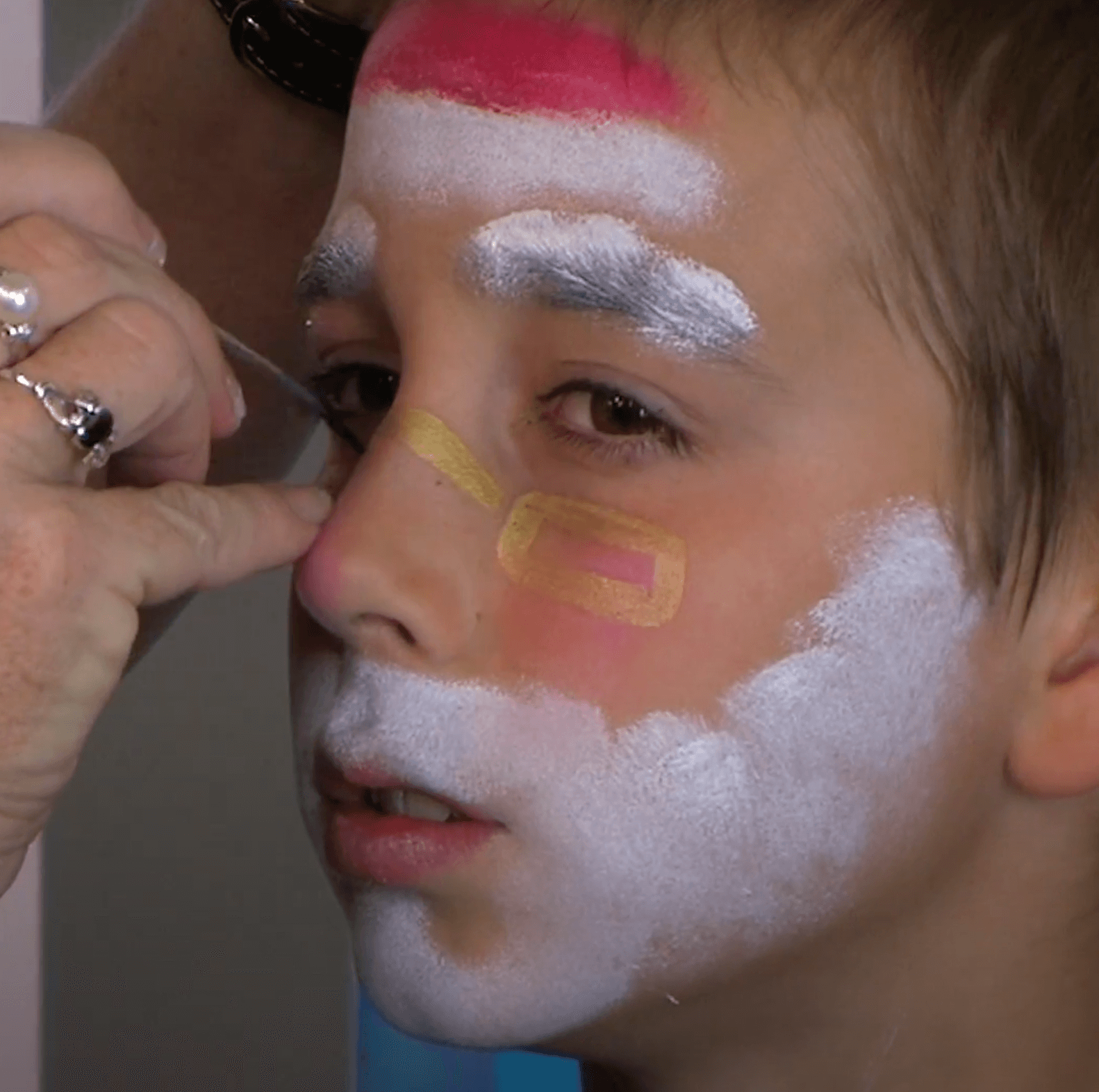 Santa face paint | step-by-step guide | video