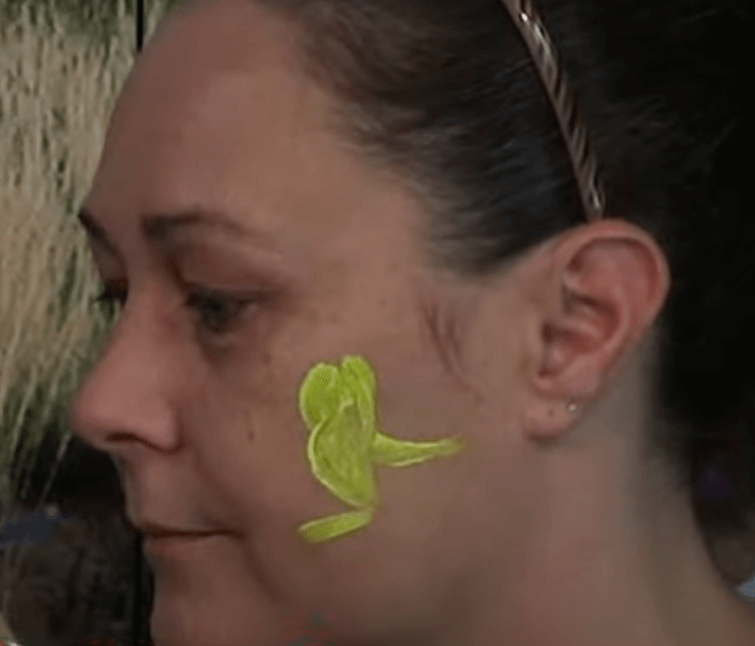 Kangaroo face paint | step-by-step guide | video